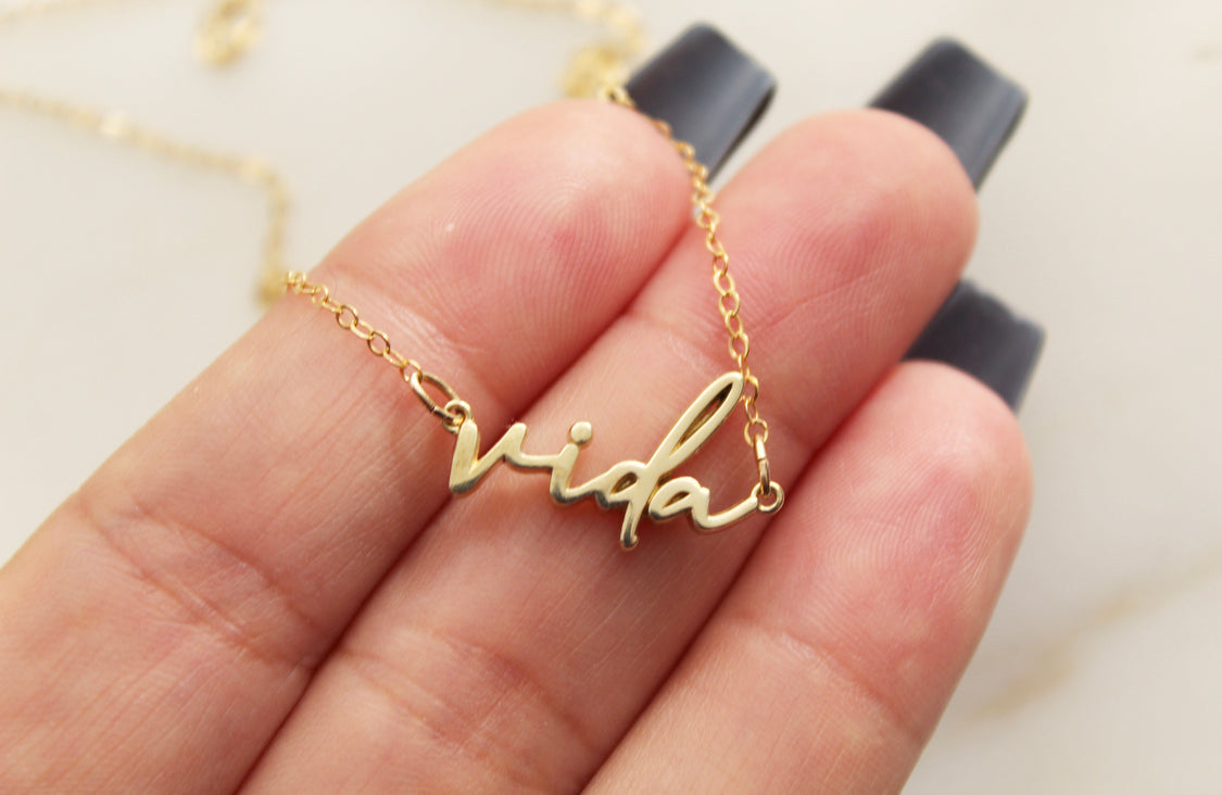 Vida Necklace pro life necklace – The Little Catholic